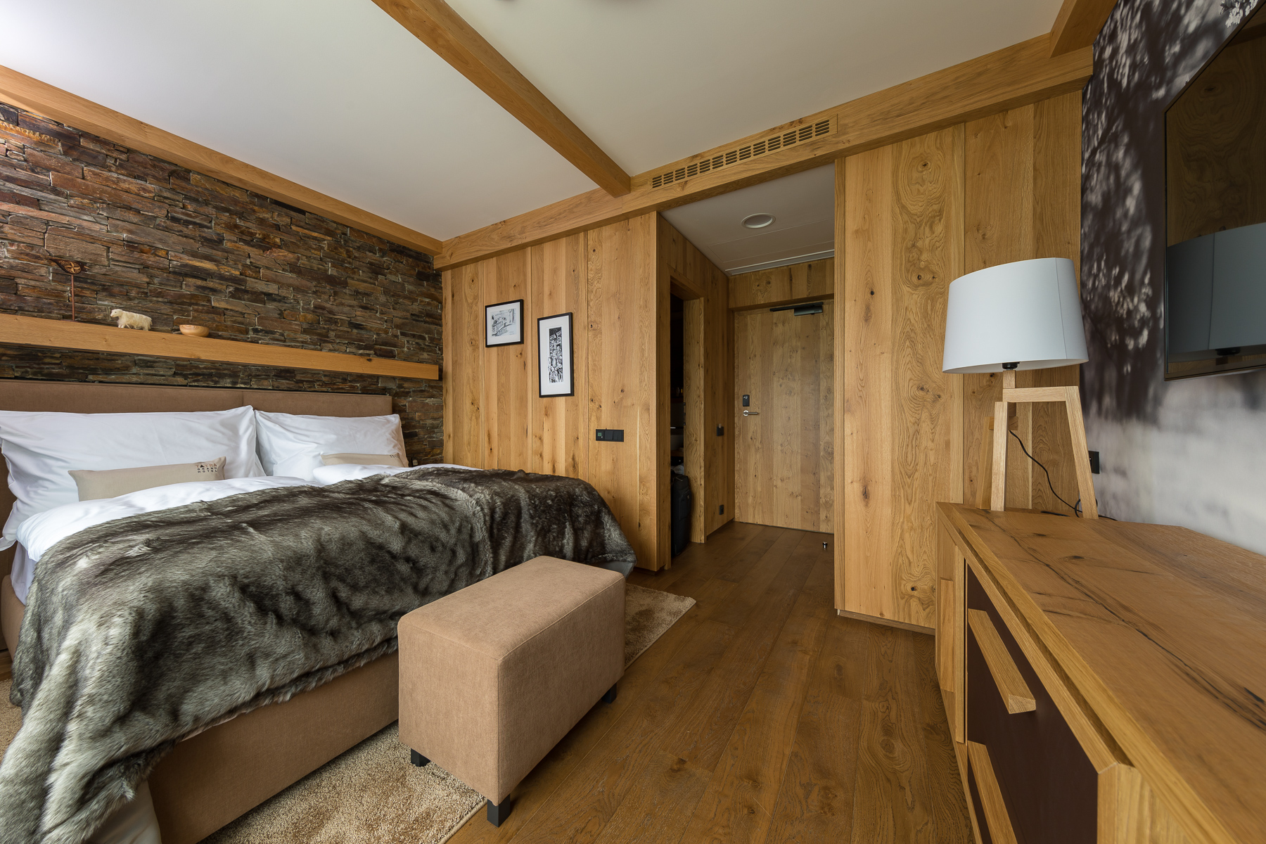 GRANDHOTEL TATRA, Velké Karlovice